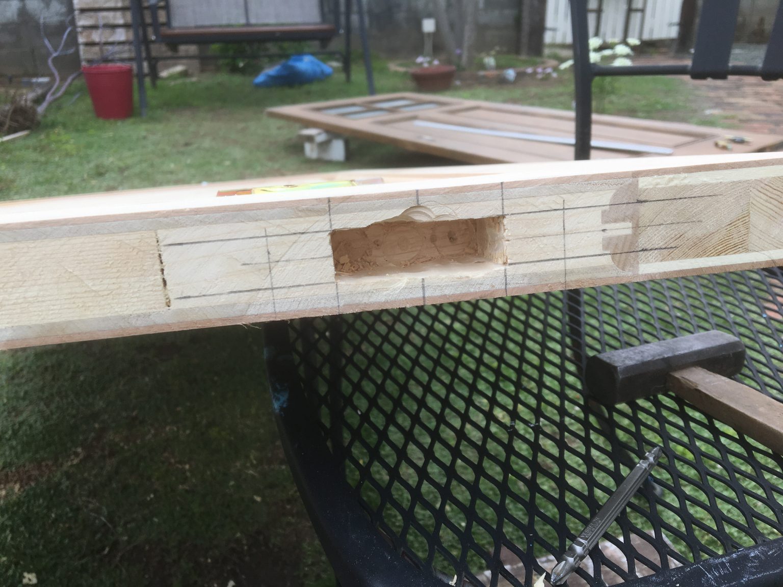 リビング引き戸をDIY｜表と裏を違う色にしてみました。 | marut-diy